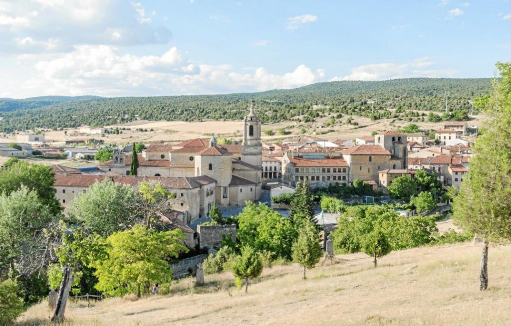 Viaje al monasterio de los monjes benedictinos